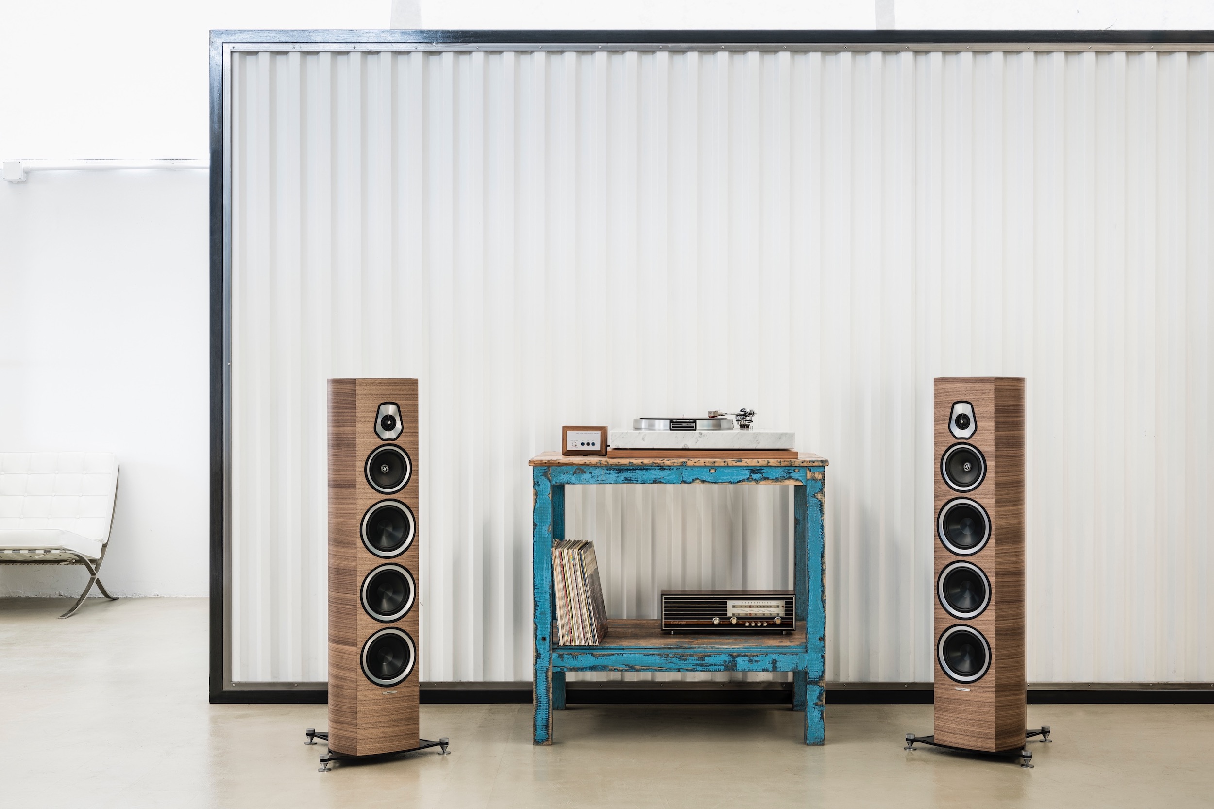 AUDIO-REFERENCE-Sonus-faber-Sonetto-8-24_Slider - UNI-HIFI Leipzig